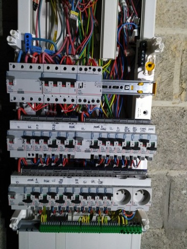 Mise en sécurité de tableau électrique - ADelec (EIRL) Artisan electricien
